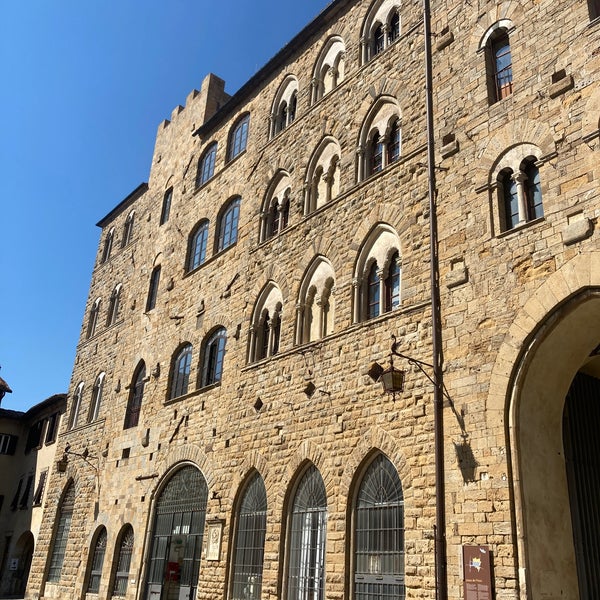 Piazza dei Priori - 14 tips