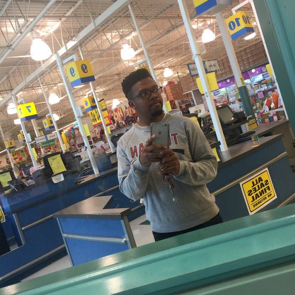 Toys"R"Us (Now Closed) - 5 tips