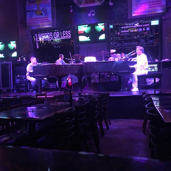 Crocodile Rocks Dueling Piano Bar - 23 tips from 2267 visitors
