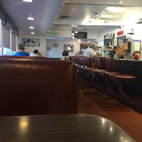 Fallbrook Cafe - 739 E Mission Rd