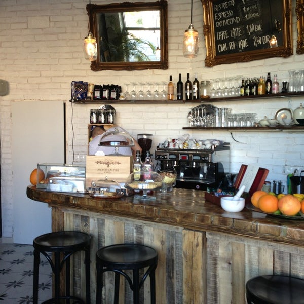 Kava.Bar - Café in Bratislava