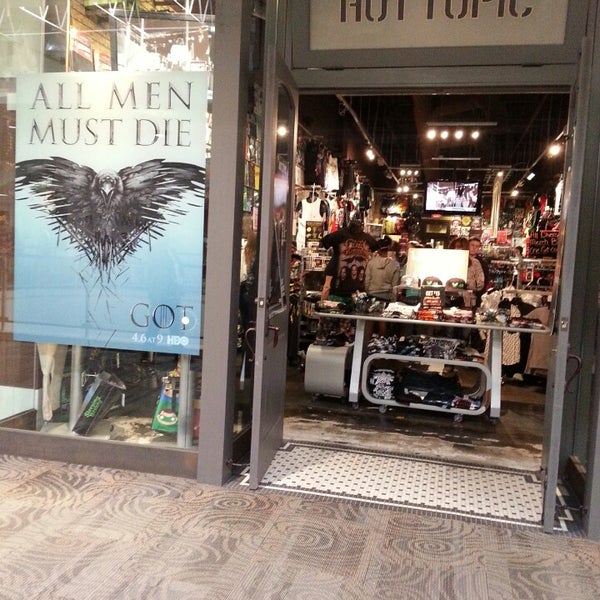 Hot Topic - Clothing Store