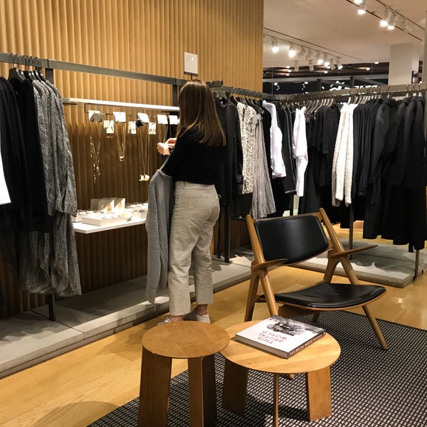 lululemon athletica (Now Closed) - Melbourne CBD - 2 tips
