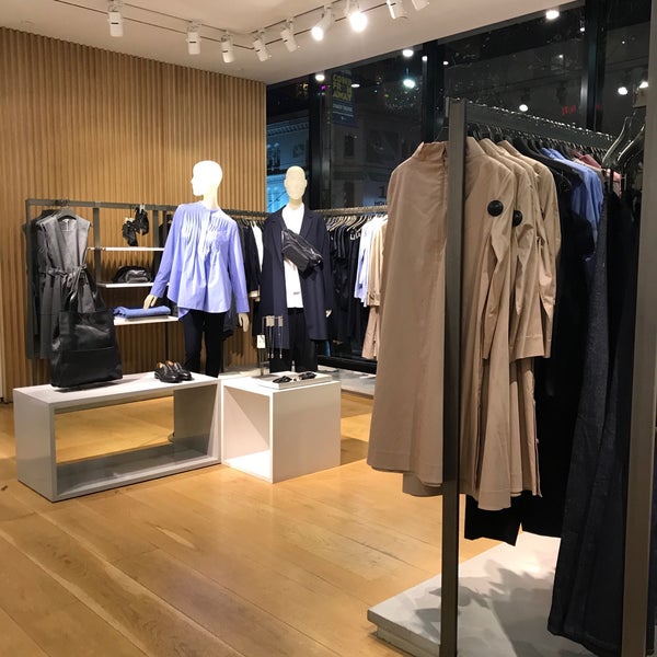lululemon athletica (Now Closed) - Melbourne CBD - 2 tips