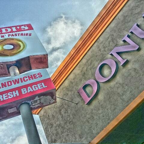 Heidi's Donuts - Donut Shop in Westminster