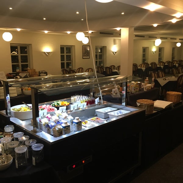 Restarant Propellen - 4 tips from 147 visitors