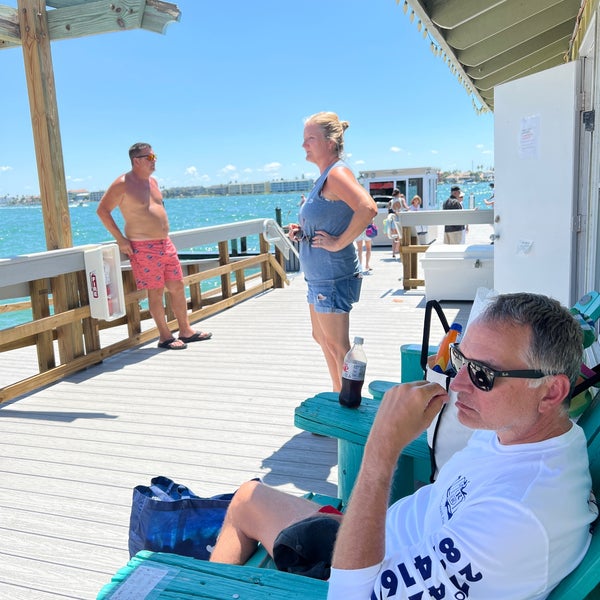 Merry Pier - 801 Pass a Grille Way