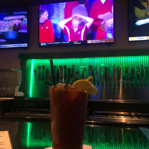 Houligan's: A Spirited Sports Grille - 1110 W Granada Blvd