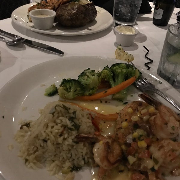 Photos at Chart House Restaurant - Seafood Restaurant