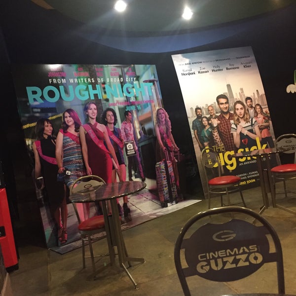 Photos at Méga-Plex Guzzo Spheretech 14 - Saint-Laurent - 17 tips from ...