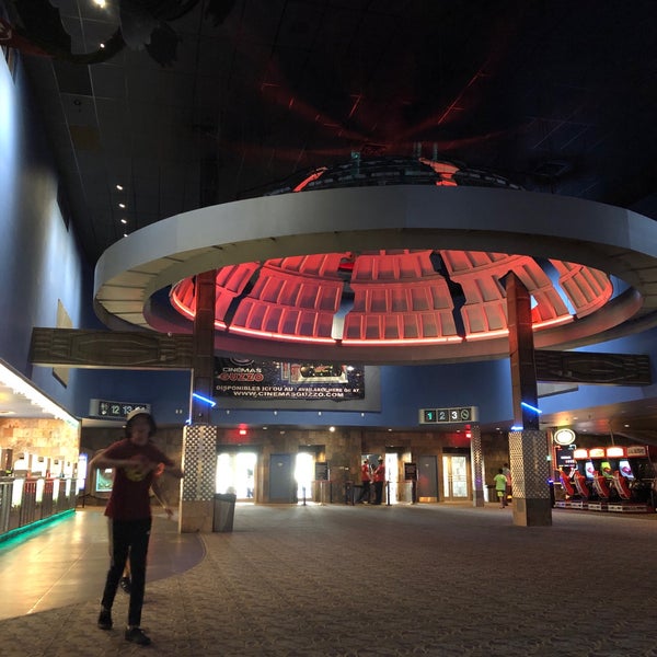 Méga-Plex Guzzo Spheretech 14 - Saint-Laurent - 17 Tipps von 937 Besucher