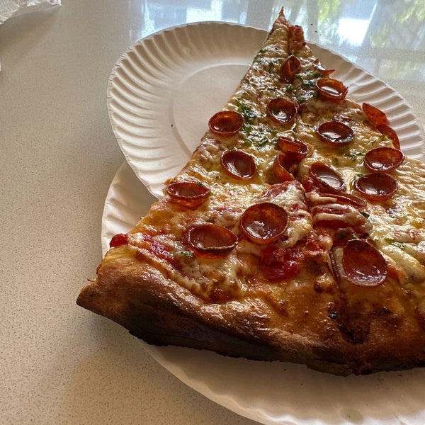 King Slice - Pizzeria