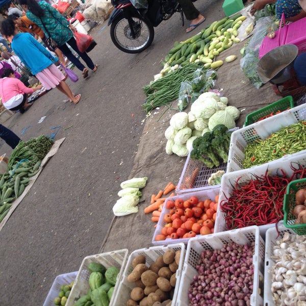 Pasar Puri Baru - Flea Market in Pati