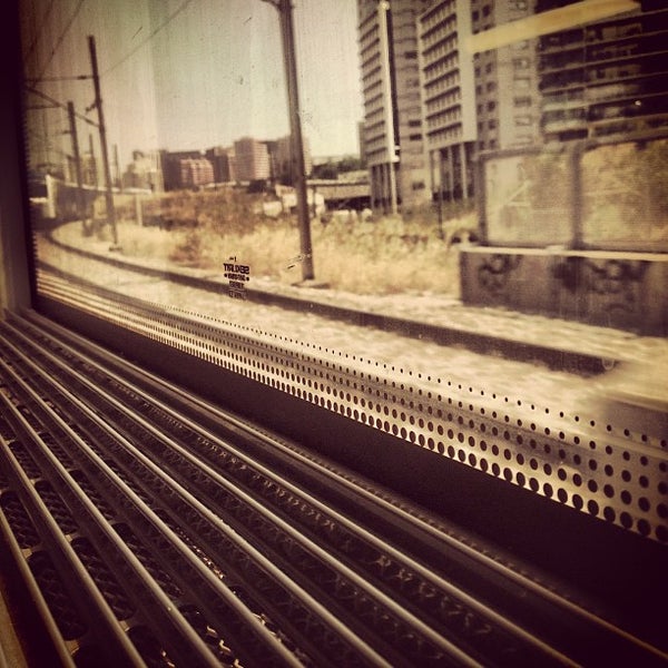 Photos at Estação Ferroviária de Sete Rios - Train Station in São ...