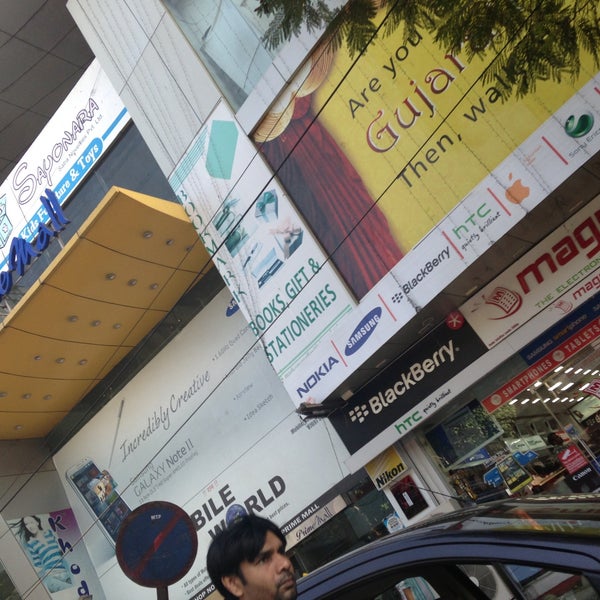 Irla Market - Miscellaneous Store in Mumbai