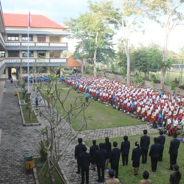 SMP Negeri 5 Mengwi - Student Center