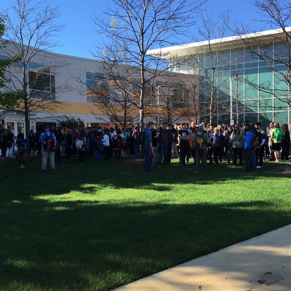 College of DuPage - Community College