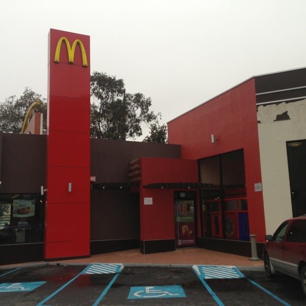 McDonald's - Fast Food Restaurant in Tijuana