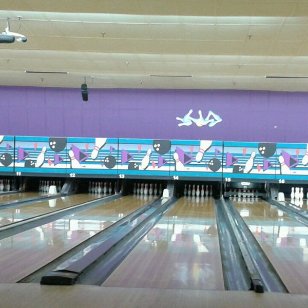 Fountain Lanes Strike And Spare - Bowling Alley