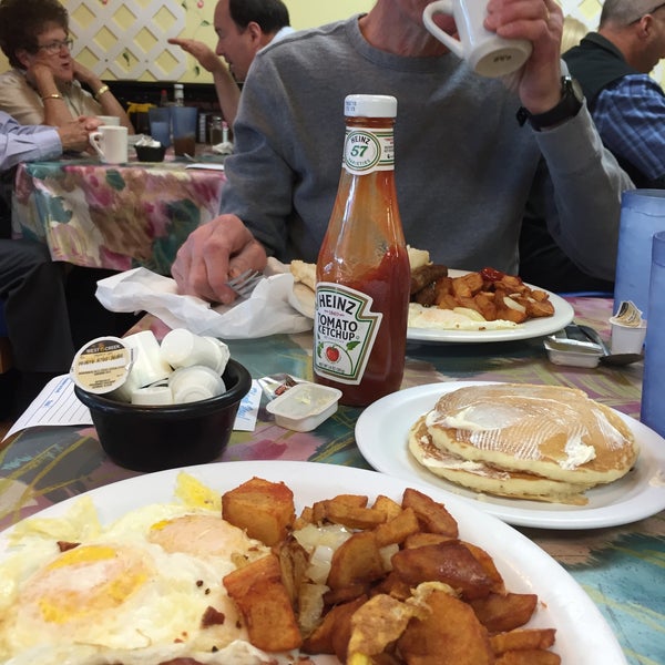 Sunrise Breakfast Shop - 222 Battlefield Blvd N