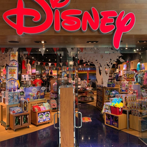 Disney Store - Dunwoodyの玩具店