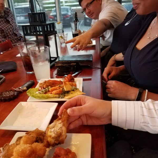 Houck's Grille - Bar in Roswell