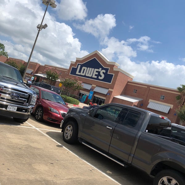 Lowe's - 5 tips from 854 visitors
