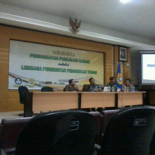 Gedung Rektorat Universitas Trunojoyo - Structure in Kamal