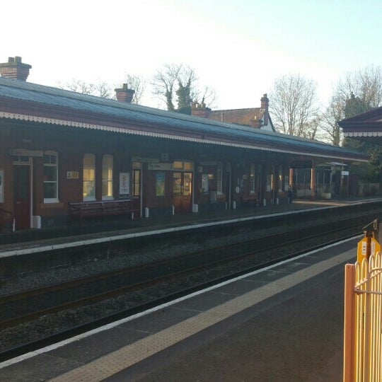 Shirley Railway Station (SRL) - 2 tips from 204 visitors