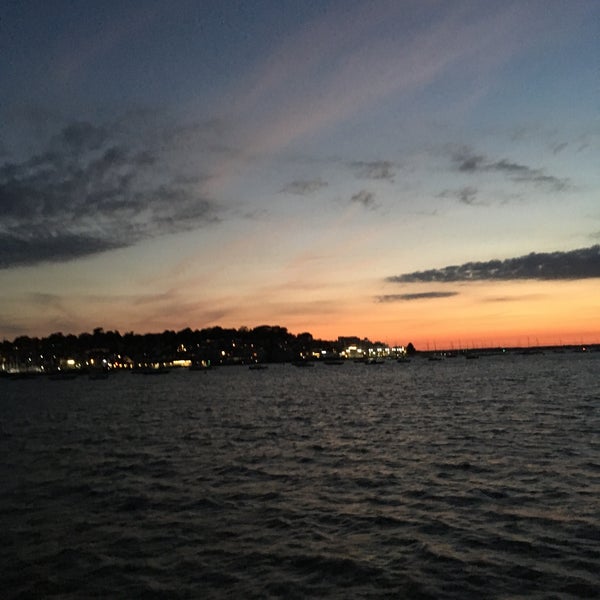 East Cowes Seafront - Beach