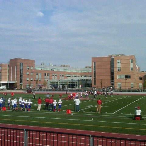 Newton North High School - 4 tips from 470 visitors