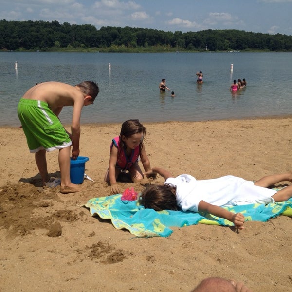 Robert Morris Park - 8415 E H Ave