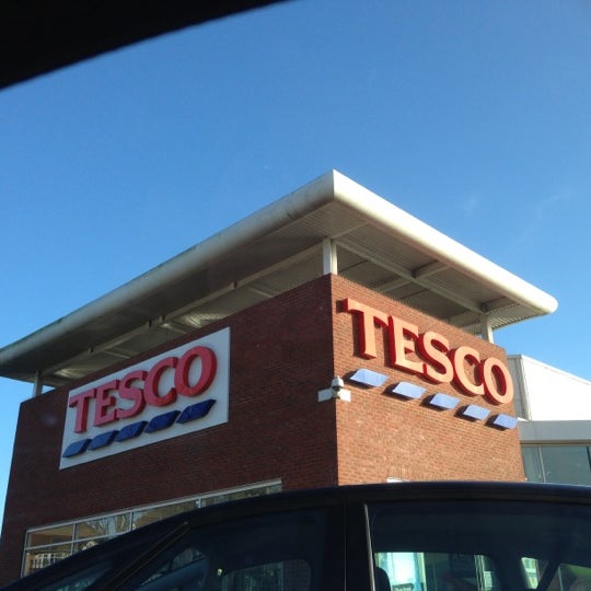 Tesco - Supermarket in Quinton