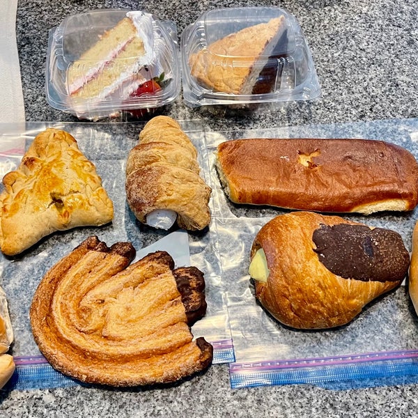 Dulce Antojo Mexican Bakery - Bakery