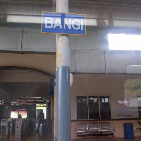 KTM Komuter Bangi (KB08) Station - Train Station in Bangi