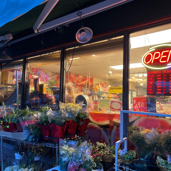 Happy Farm Market - Kerrisdale - 1 tip from 34 visitors