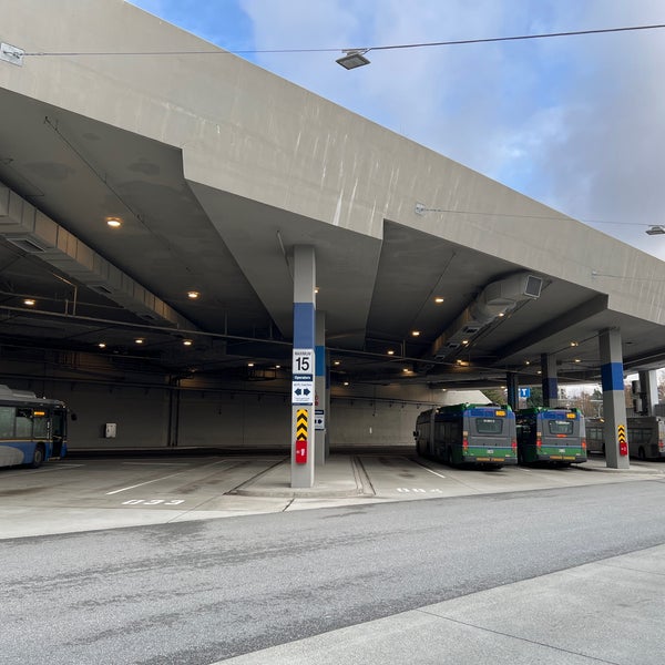 UBC Bus Loop - 버스 터미널