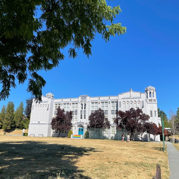 Point Grey Secondary - Education in Vancouver