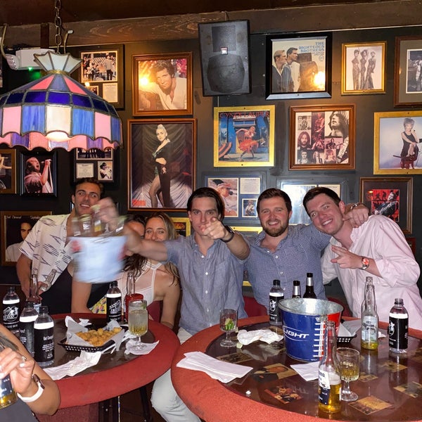 Photos at Johnny's Hideaway - North Buckhead - 51 tips from 3740 visitors