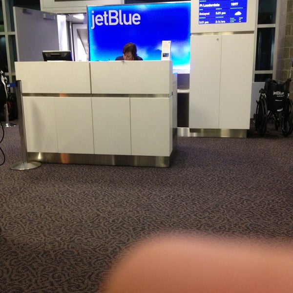 Gate 12 - 271 visitors