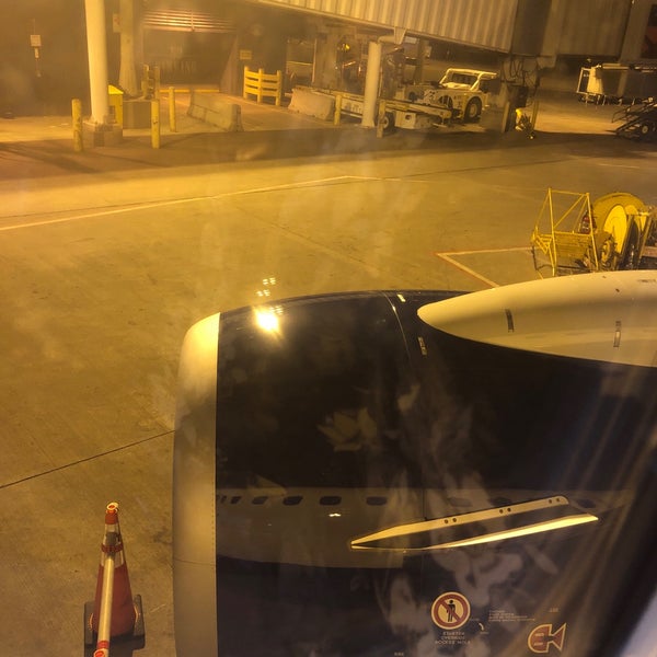 Gate C1 - 4 tips from 1628 visitors