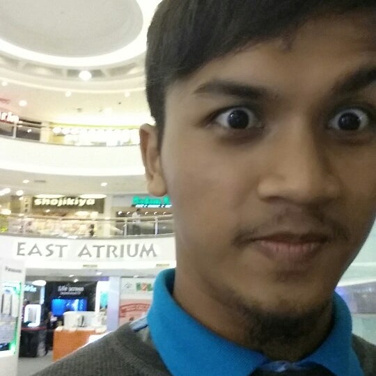 Photos at The Gardens South Tower - 15 tips