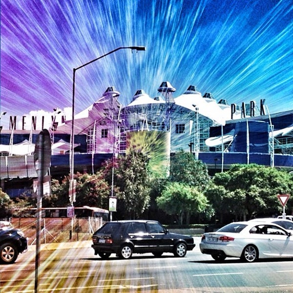 Menlyn Park Shopping Centre - Lois Ave