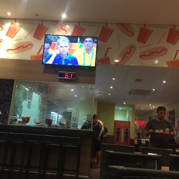 O Rei do Dog - Av. Goiás, 593