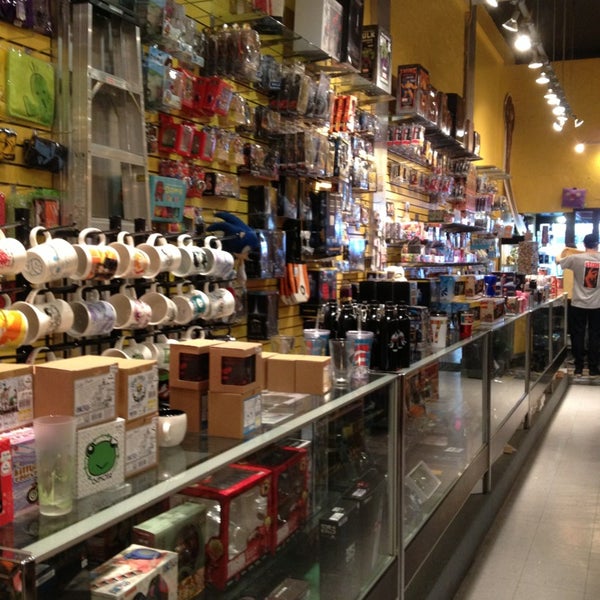 Golden Age Collectables - Downtown Vancouver - Vancouver, BC