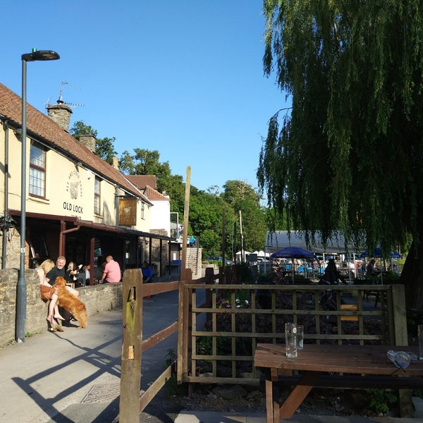 The Old Lock & Weir - Pub in Hanham Abbots