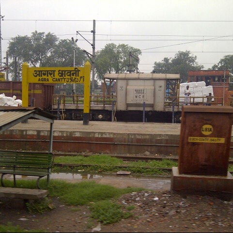 Agra Cantonment Railway Station (AGC) - 14 tips