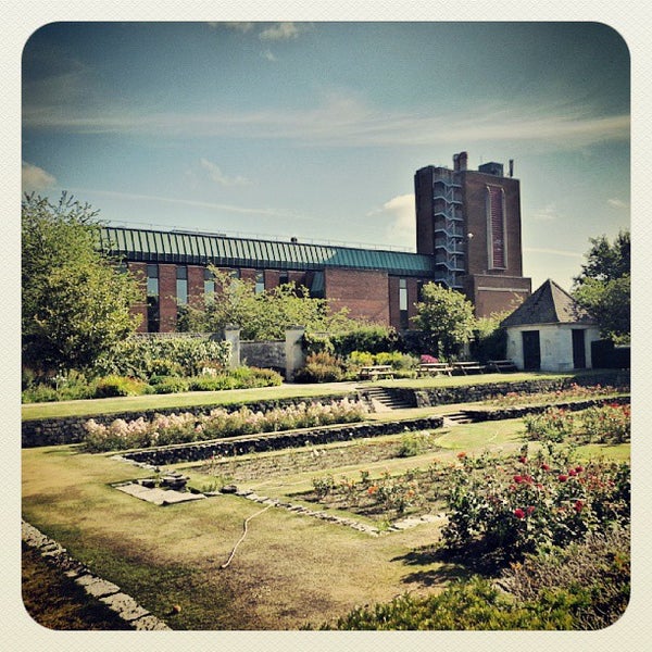 Photos at Barclays Technology Centre Radbroke - 1 tip from 110 visitors