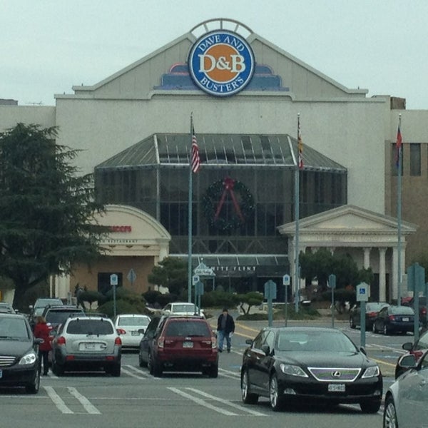 White Flint Mall (Now Closed) - Shopping Mall