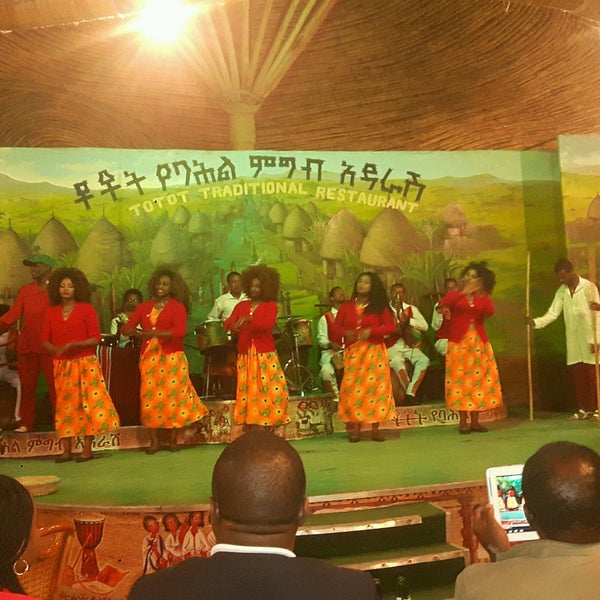 Totot Traditional Restaurant - አዲስ አበባ, Ādīs Ābeba